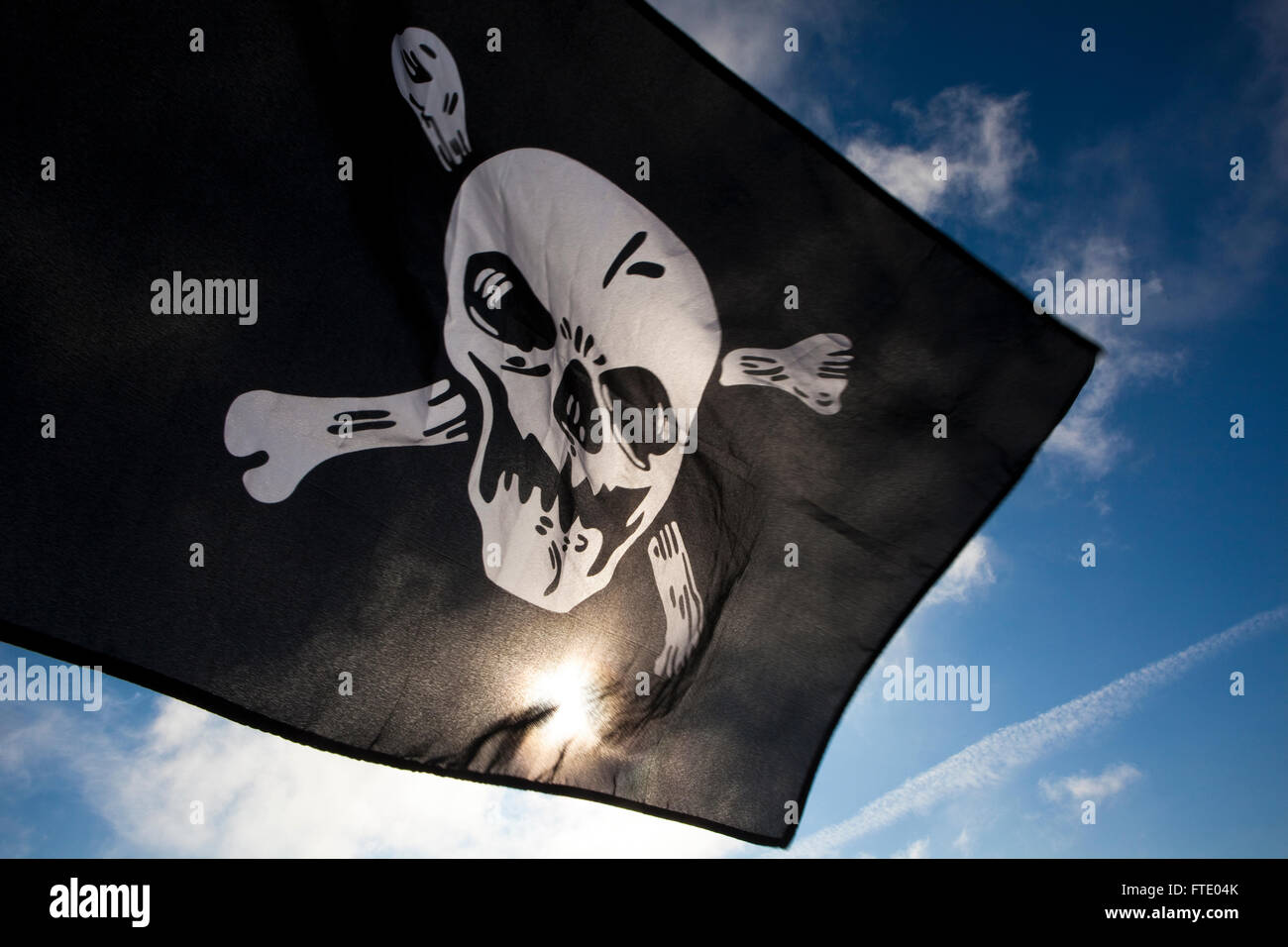Jolly roger flag ancient hi-res stock photography and images - Alamy