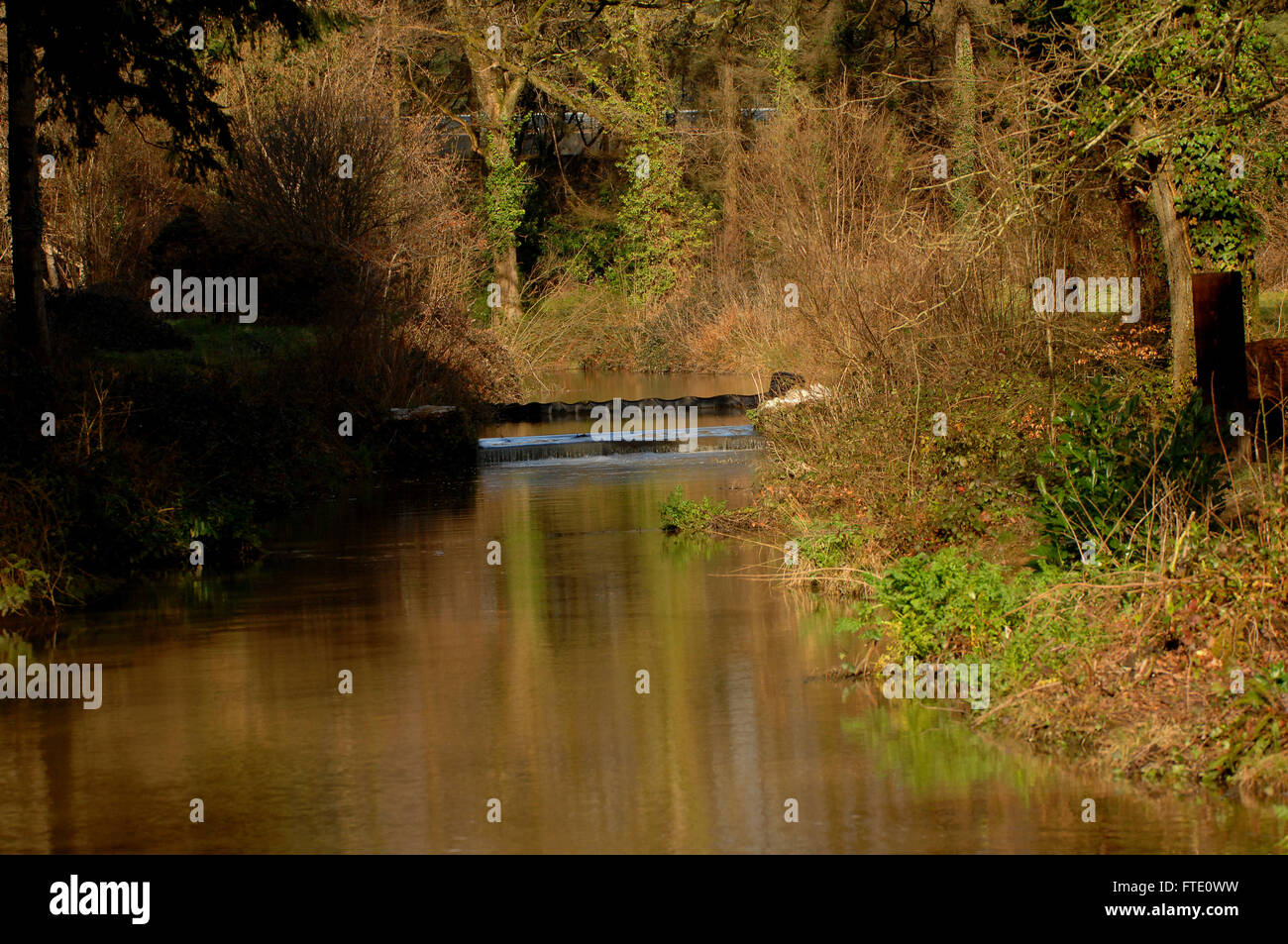 Stream weir hi-res stock photography and images - Alamy