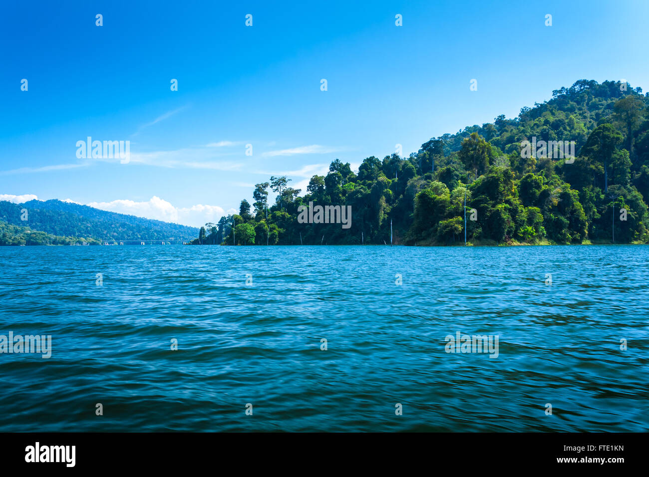 Tropical lake and islands in clear blue sky. Belum resort, Banding ...