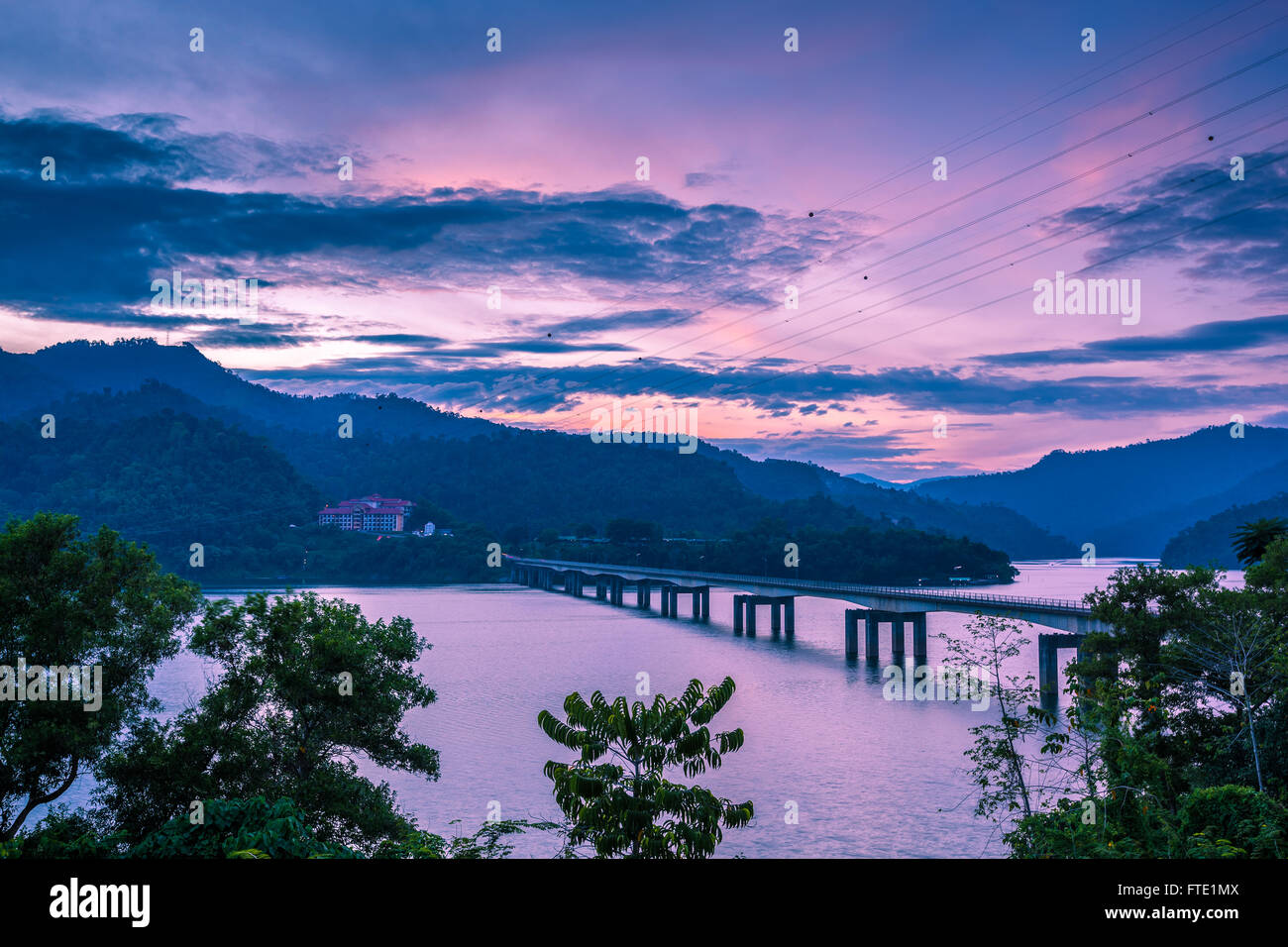 Sunset dusk at Banding Island, Temenggor Lake, Malaysia Stock Photo - Alamy