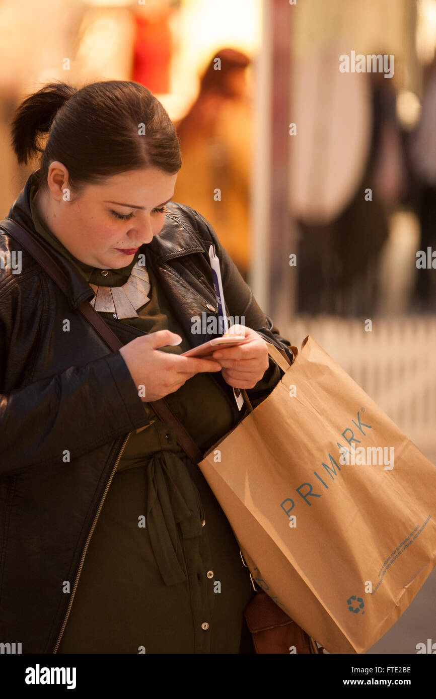 Livingston shopping centre hi-res stock photography and images - Alamy
