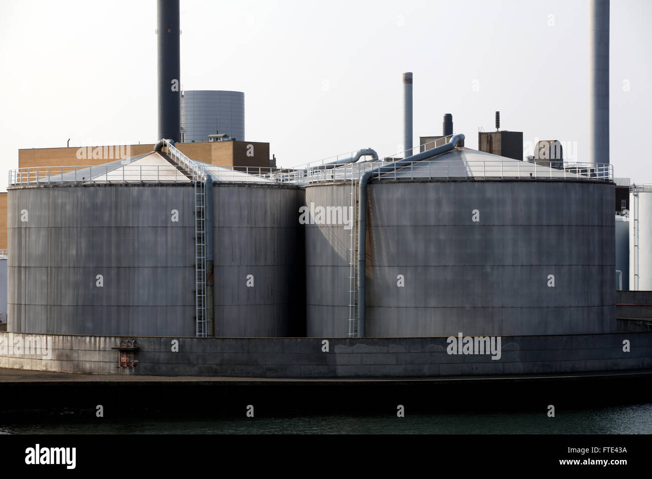 Oil storage tanks with stairs hi-res stock photography and images - Alamy