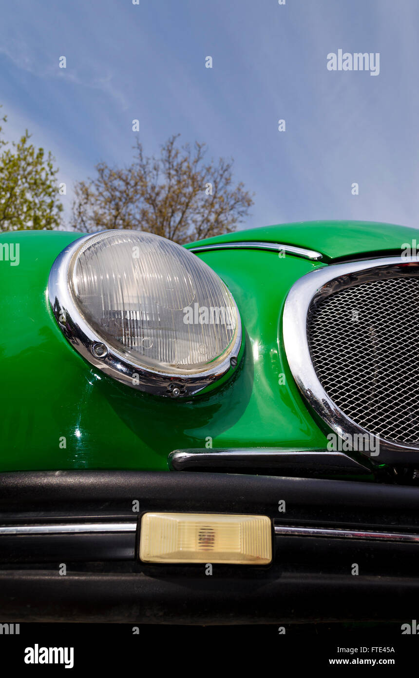 Headlight ancient car transportation hi-res stock photography and ...