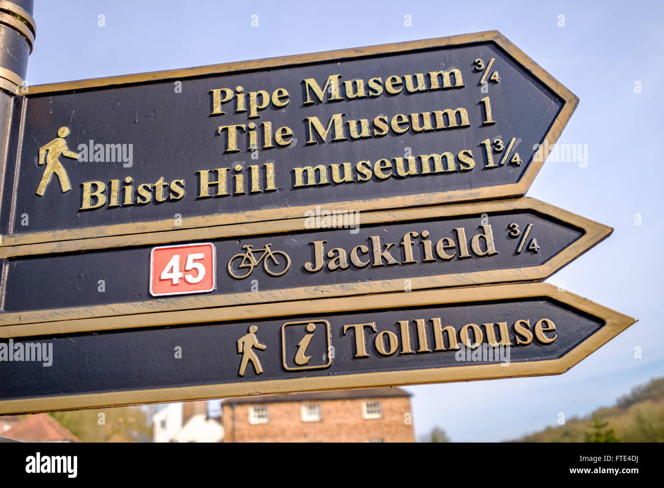 Old enamel signs hi-res stock photography and images - Alamy