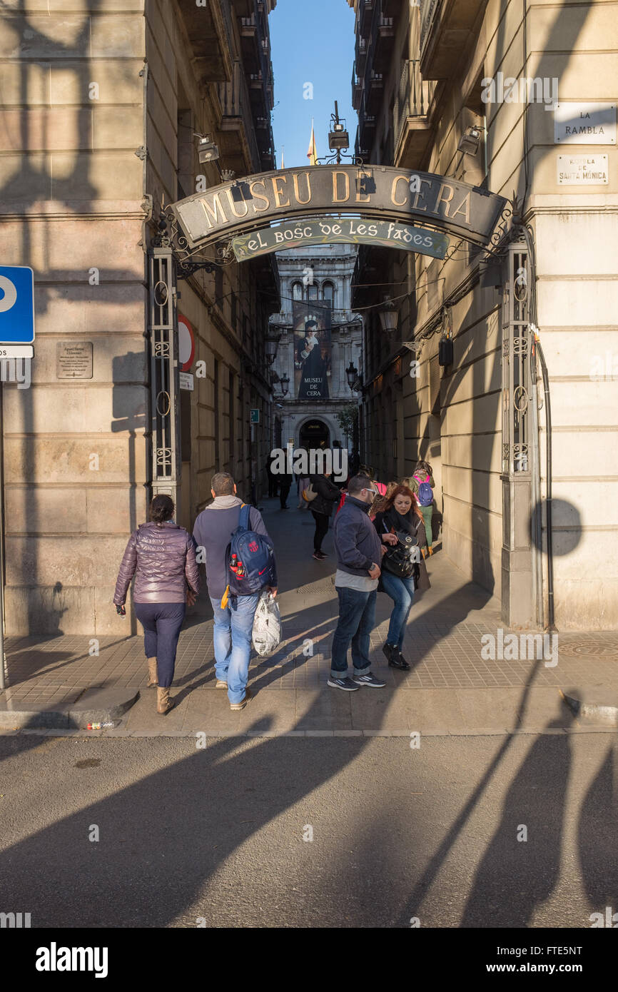 Typical Barcelona streetscene, Barcelona, Spain Stock Photo - Alamy