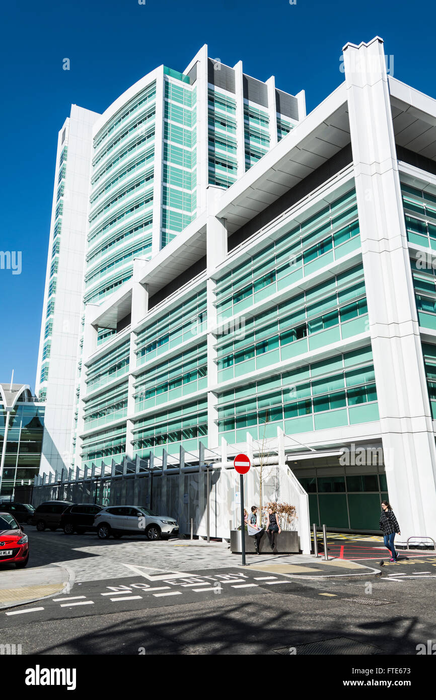 Exterior of University College London Hospital (UCLH Stock Photo - Alamy