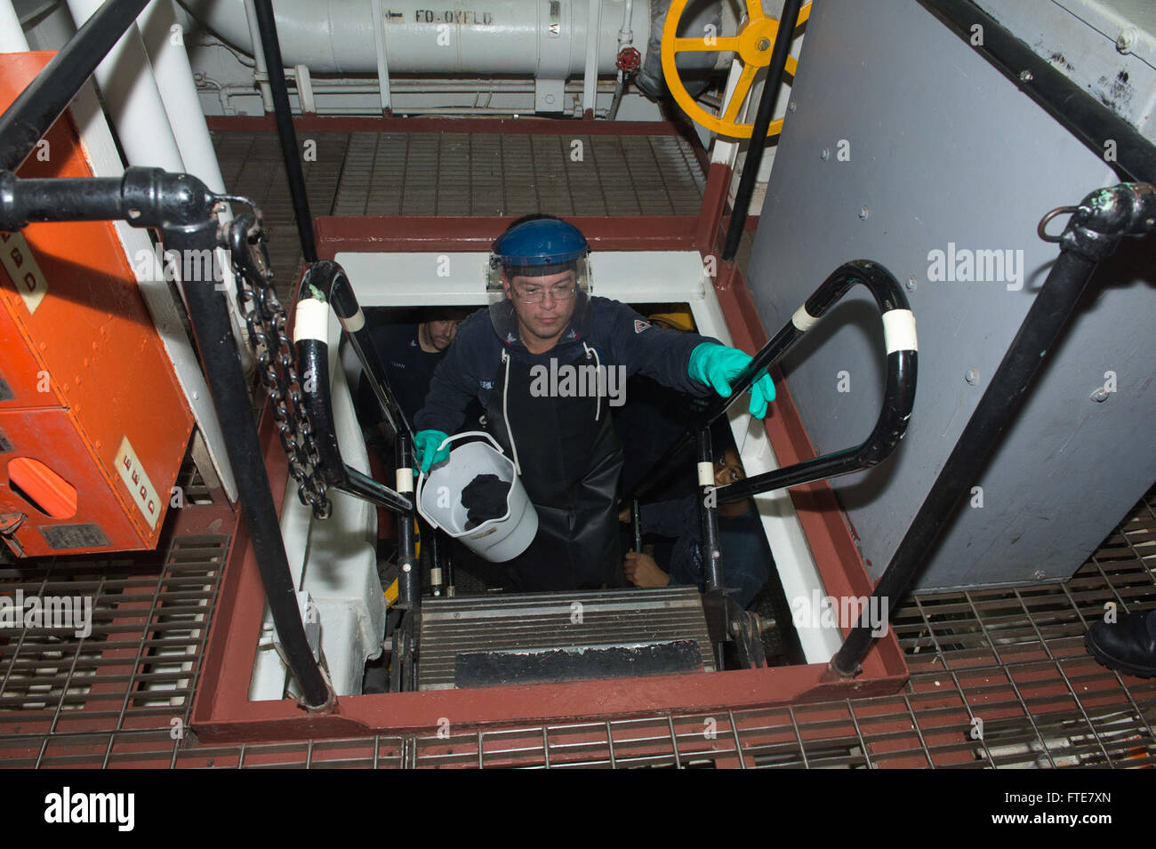 U s navy engineman 2nd class hi-res stock photography and images - Alamy