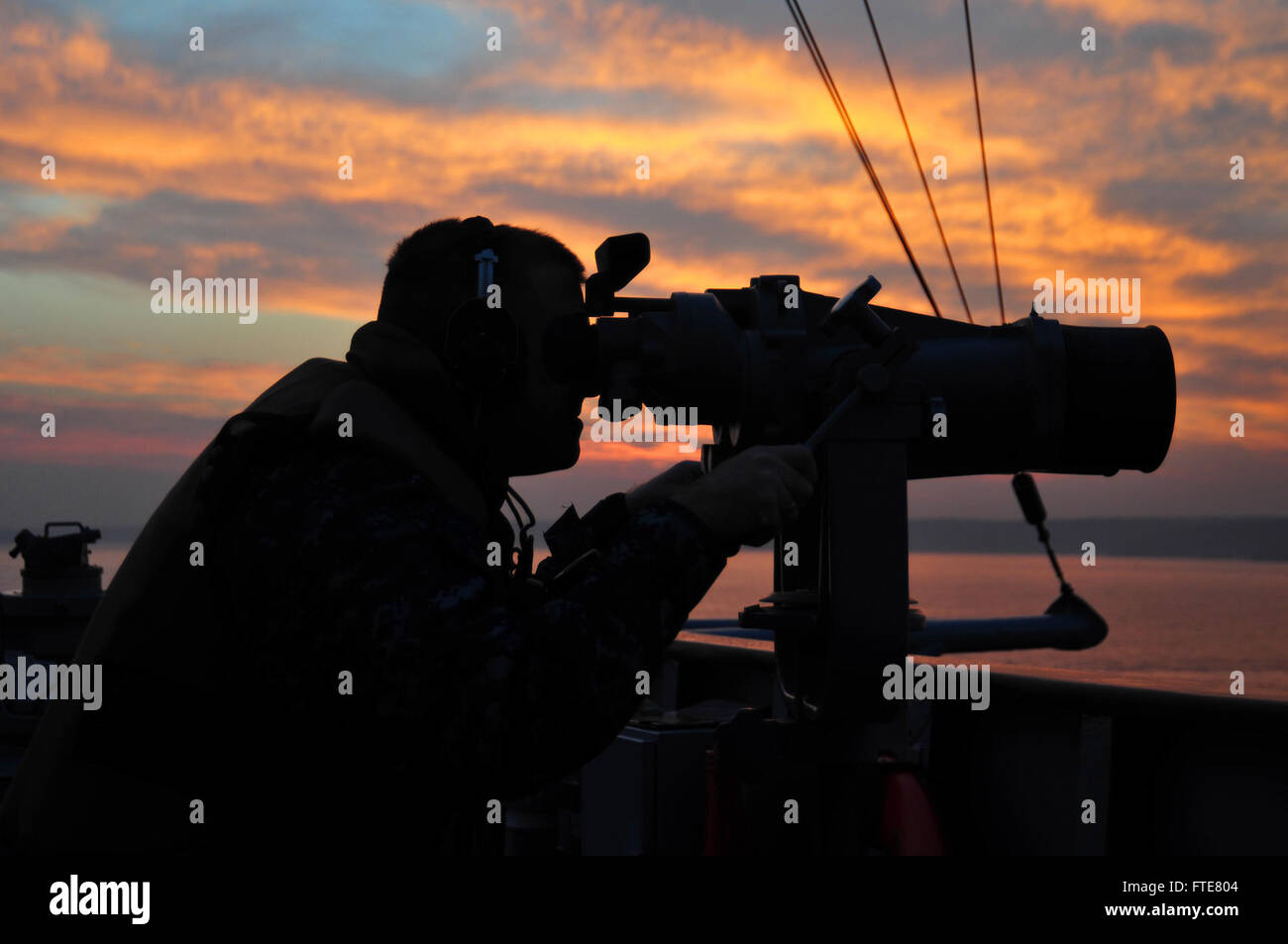 Chief Gunner’s Mate Harry Kindt aboard USS Mount Whitney looks through ...