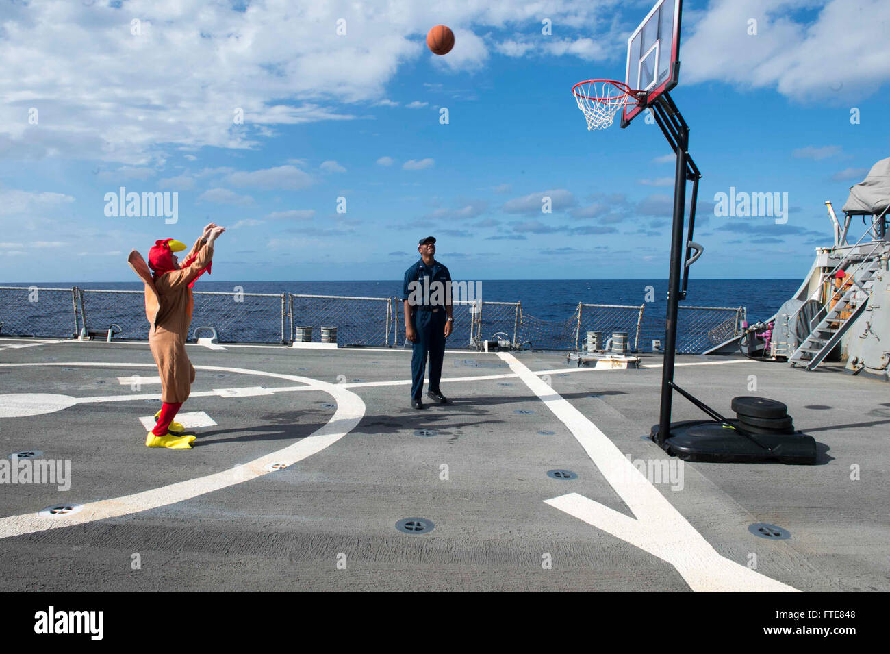 Command master chief hi-res stock photography and images - Alamy