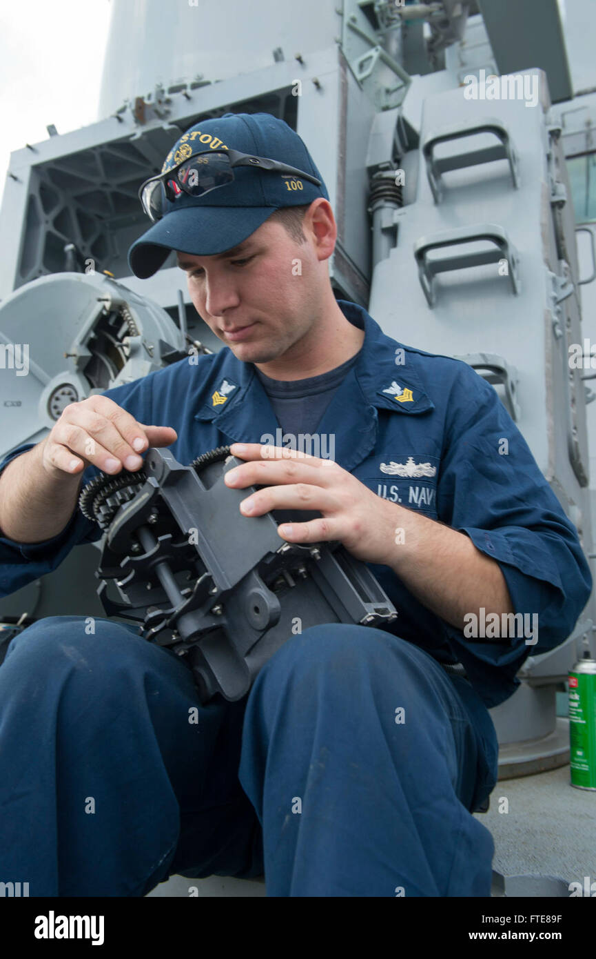 Army maintenance activity hi-res stock photography and images - Alamy