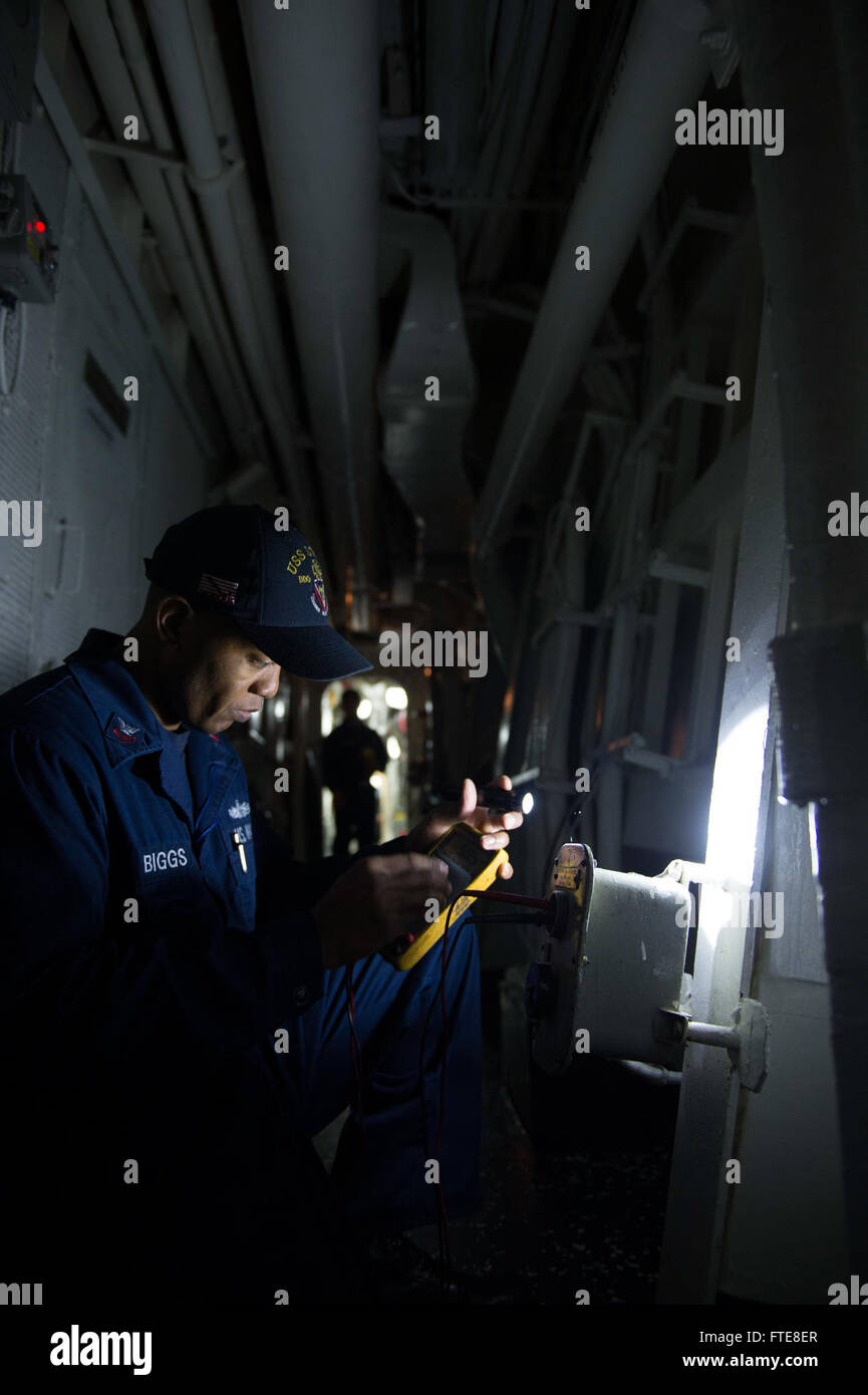 U s navy engineman 1st class hi-res stock photography and images - Alamy