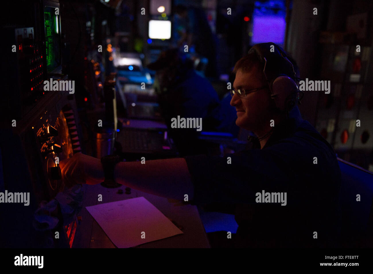 Air controlman hi-res stock photography and images - Alamy