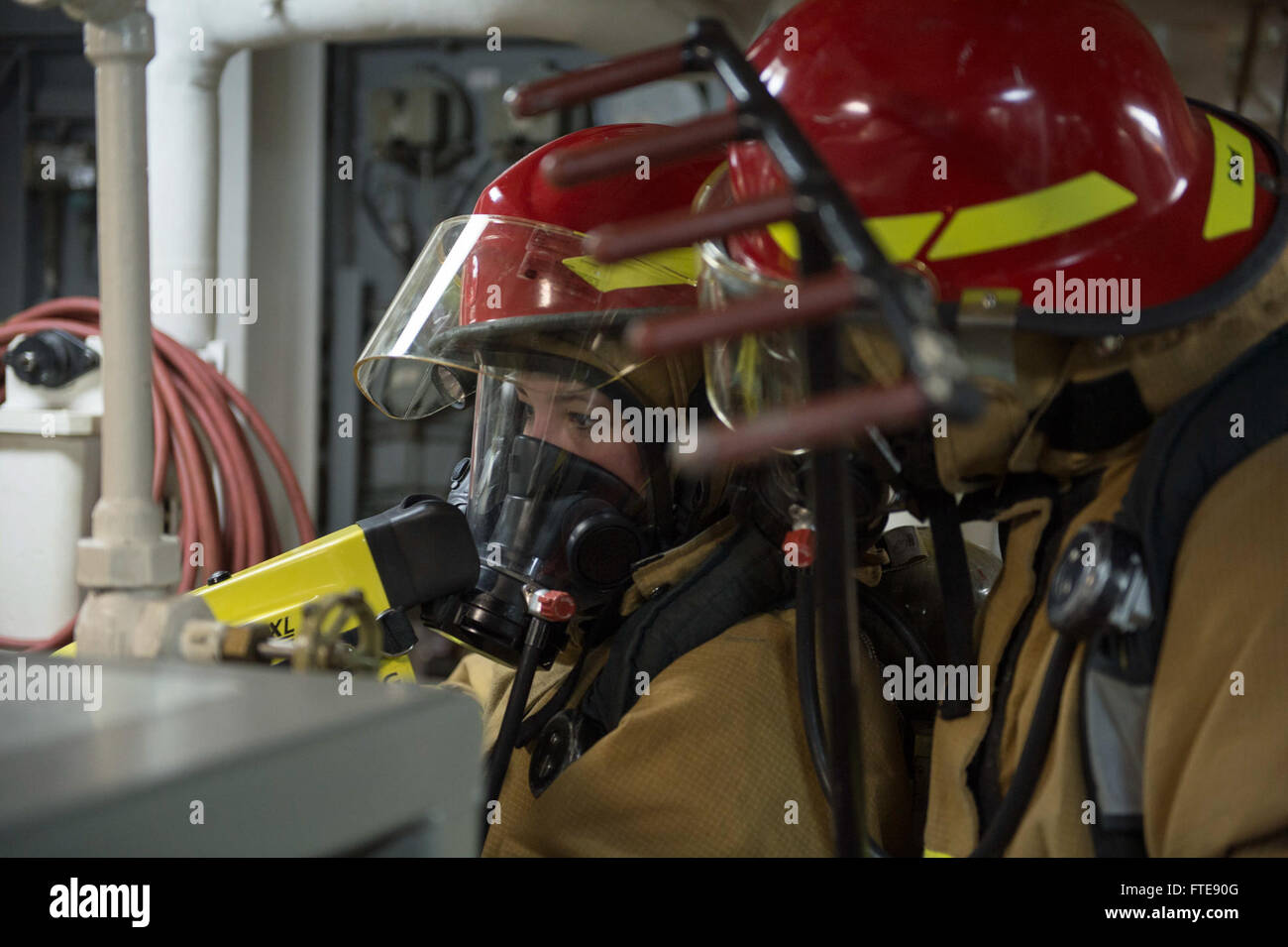 Engine room operation hi-res stock photography and images - Alamy