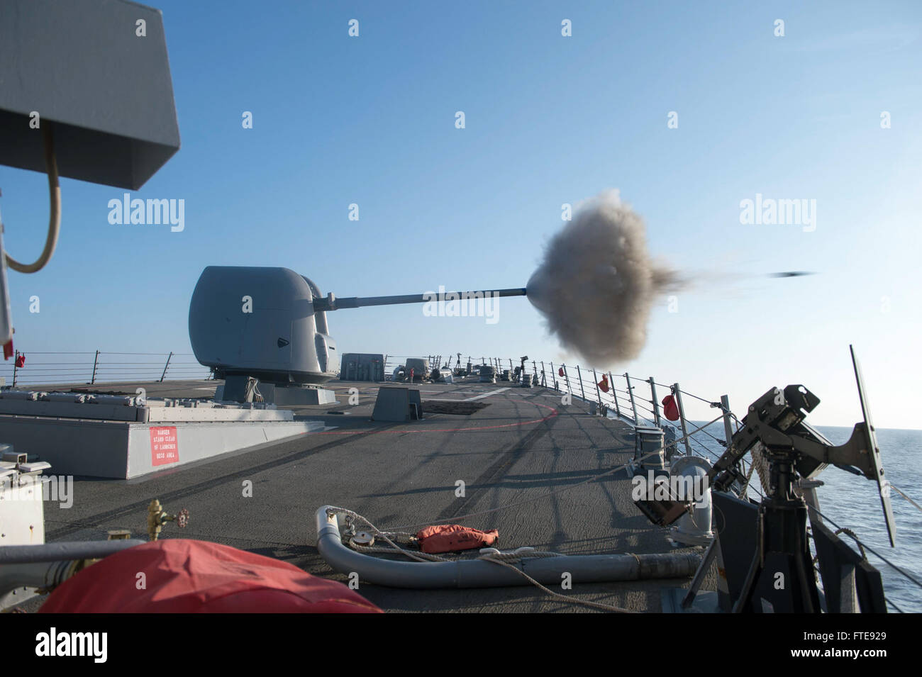 Mk45 gun hi-res stock photography and images - Alamy