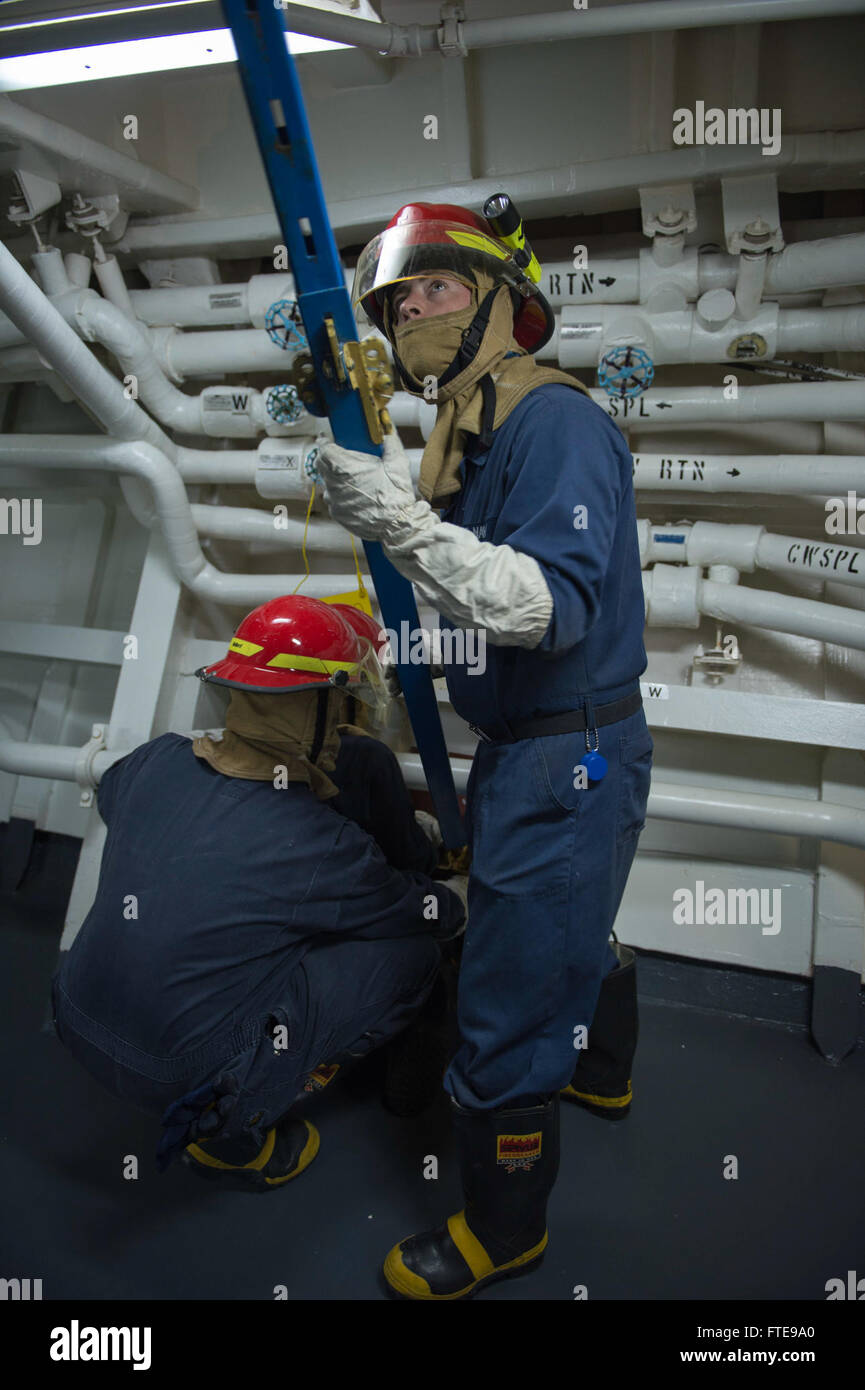 Shoring in the hull hi-res stock photography and images - Alamy
