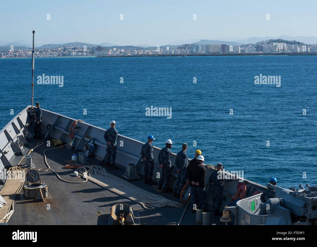 Uss elrod ffg 55 hi-res stock photography and images - Alamy
