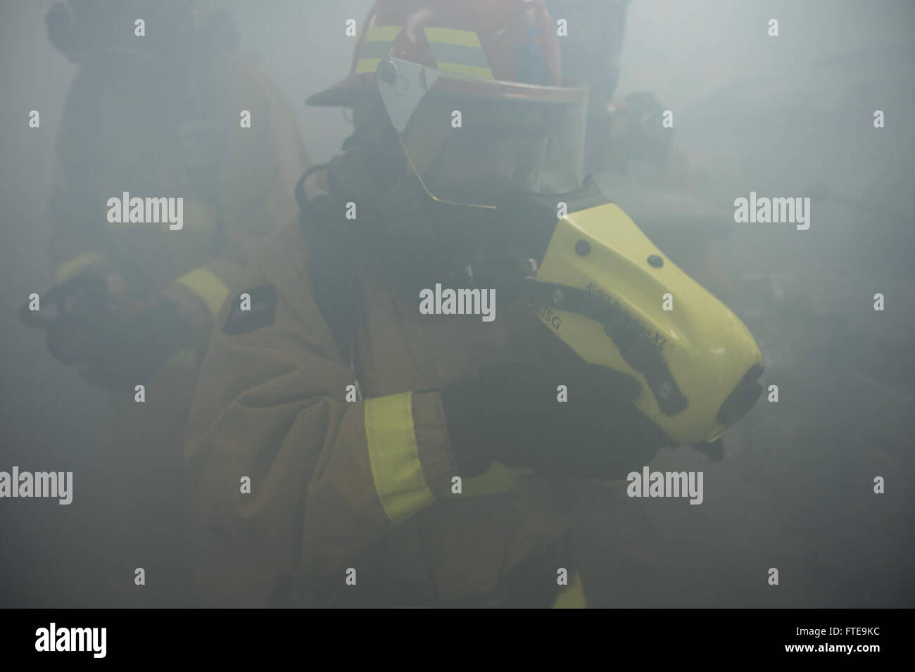 Naval firefighting thermal imager nfti hi-res stock photography and ...