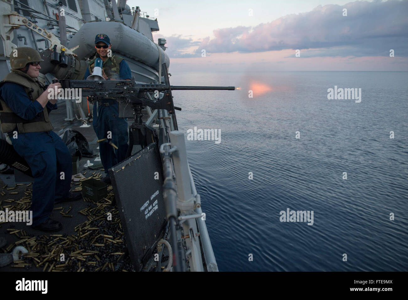 Crew served weapons qualification hi-res stock photography and images ...