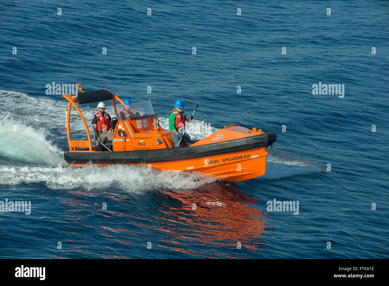 Civil service mariners aboard the USNS Spearhead (JHSV 1) conduct ...