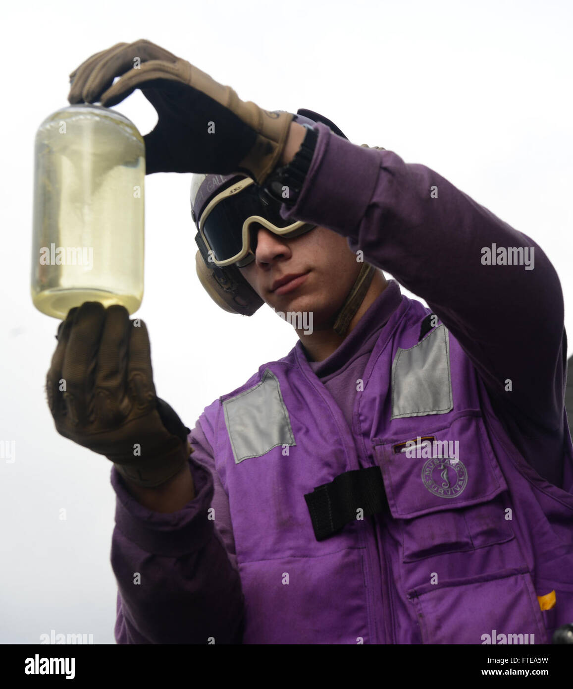 Uh 1 helicopter hi-res stock photography and images - Alamy