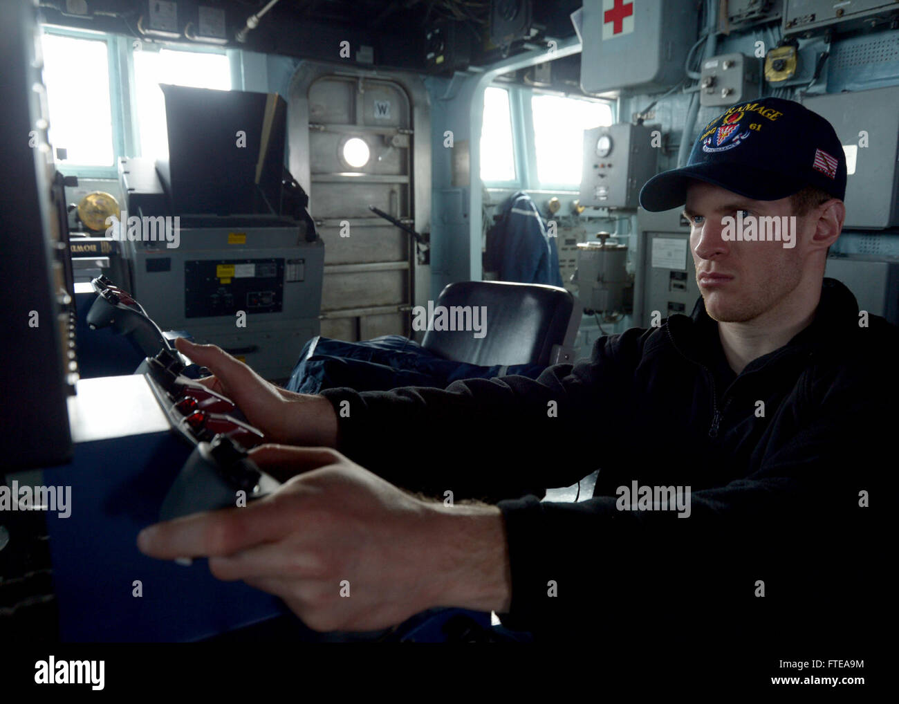 Operator console in military hi-res stock photography and images - Alamy