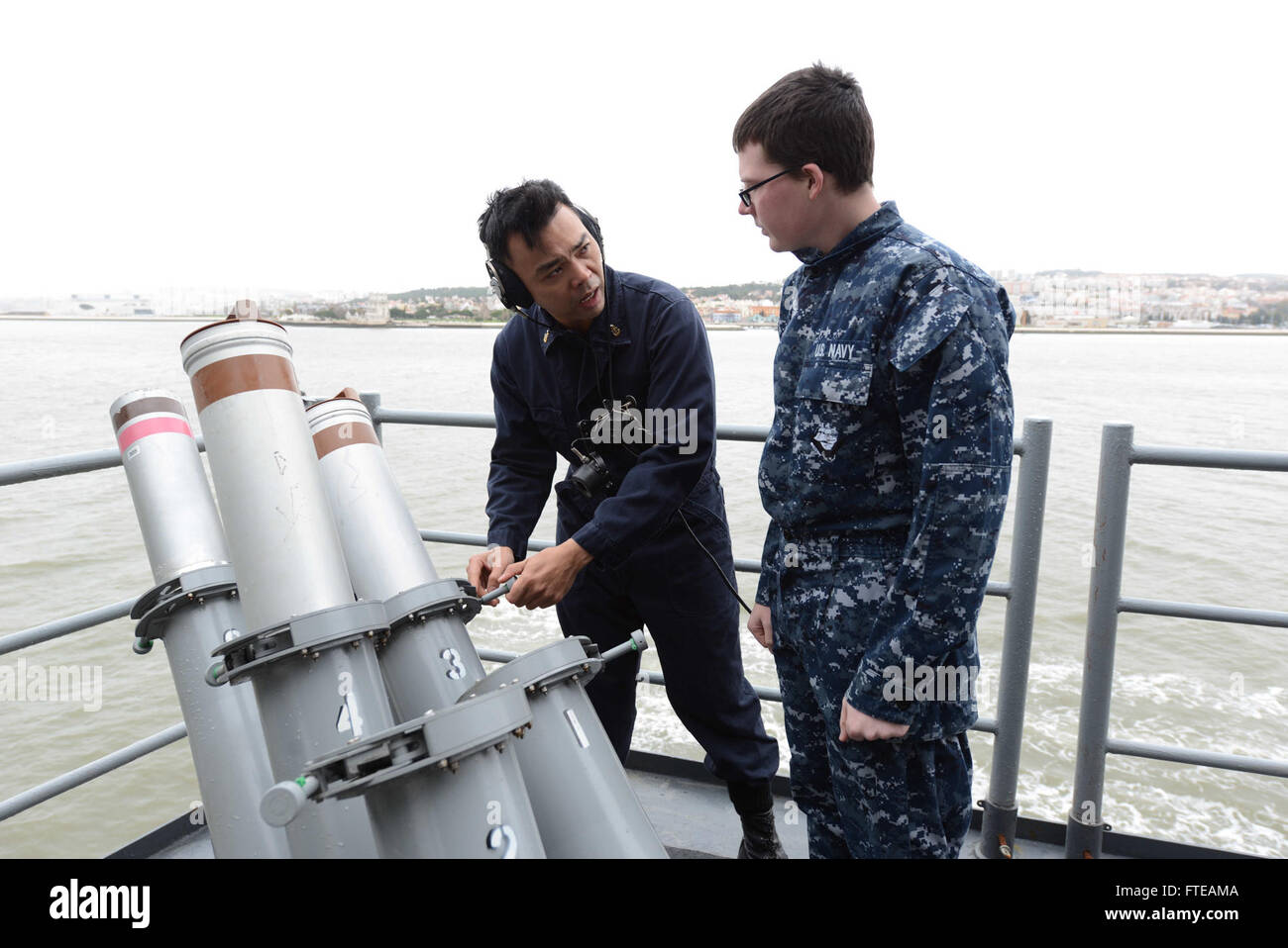 Launcher load system hi-res stock photography and images - Alamy