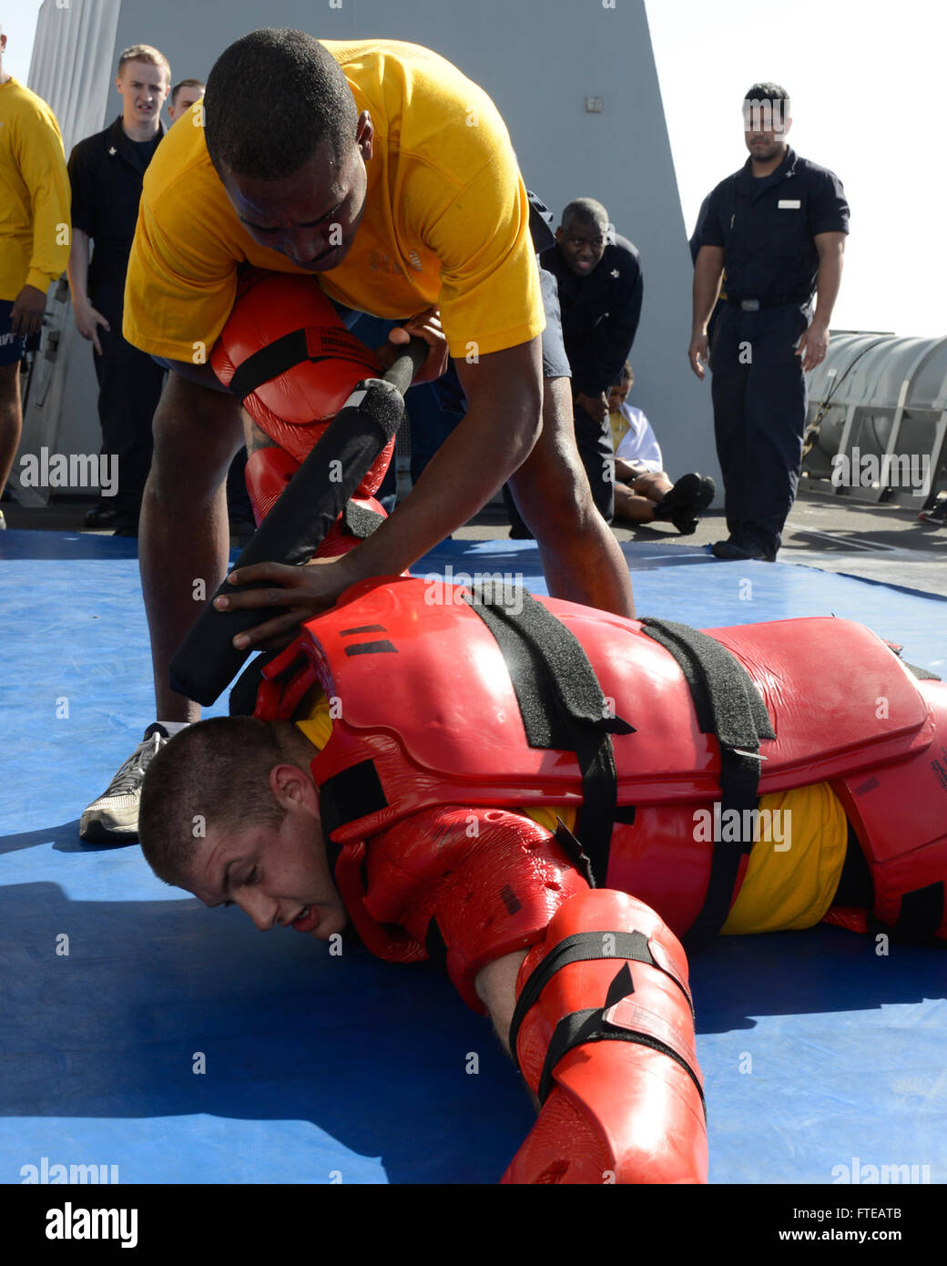 Takedown techniques hi-res stock photography and images - Alamy