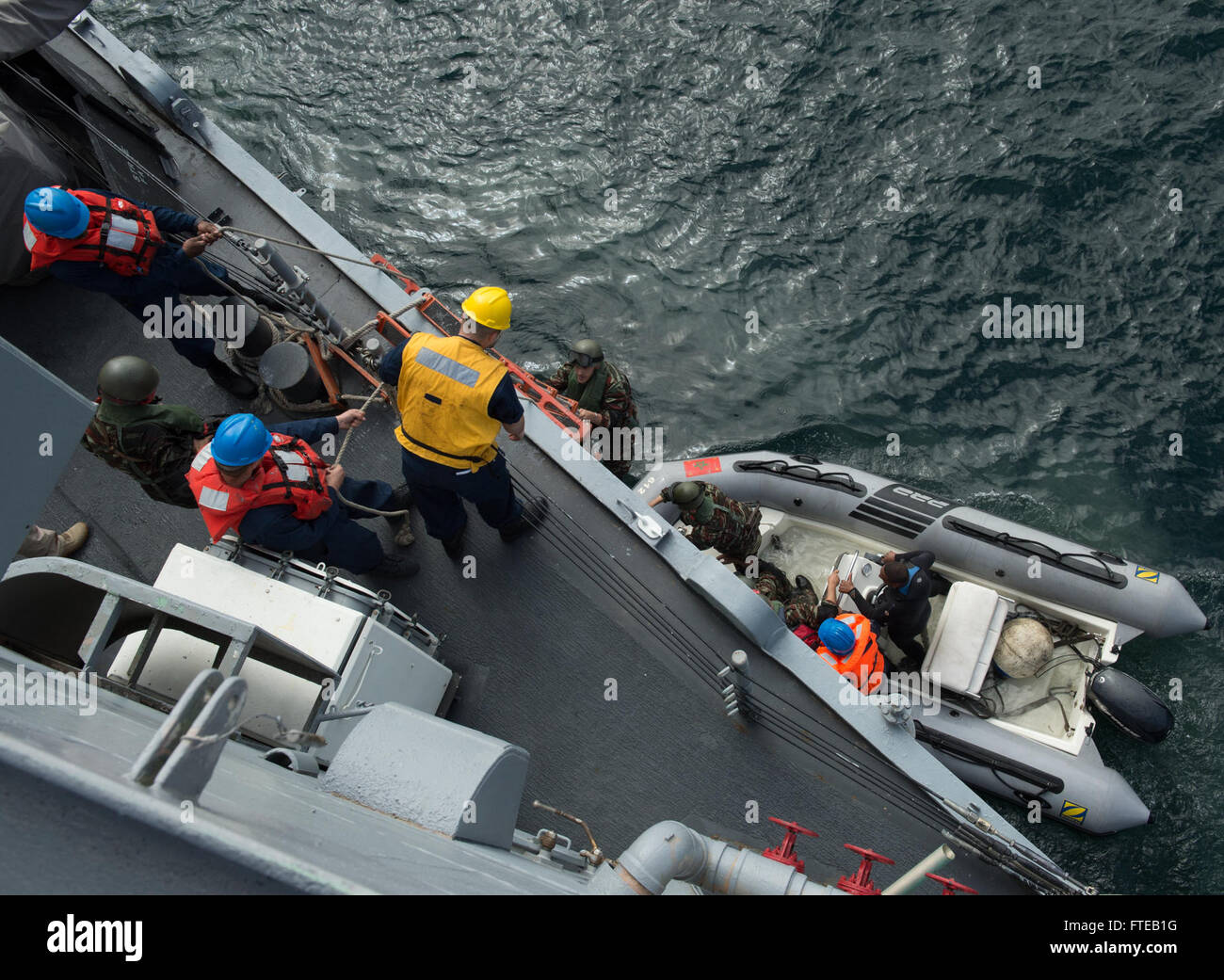 U s navy chief fire controlman hi-res stock photography and images - Alamy