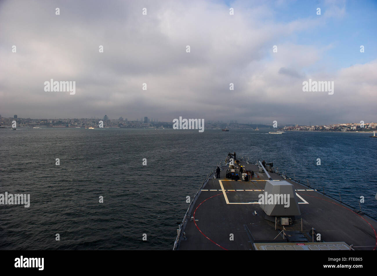 The USS Truxtun (DDG 103), an Arleigh Burke-class guided-missile ...