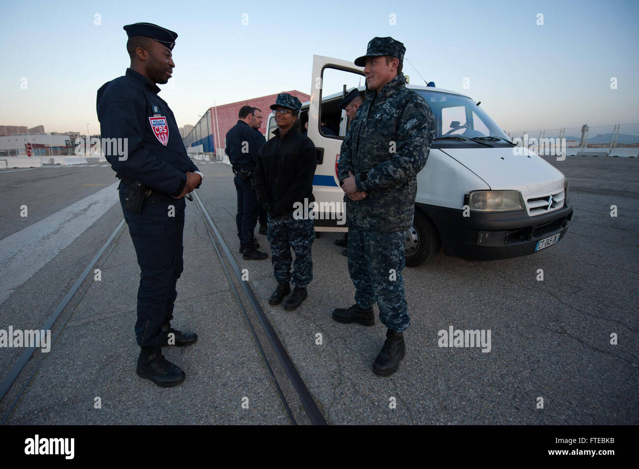 Navy fire controlman 3rd class hi-res stock photography and images - Alamy