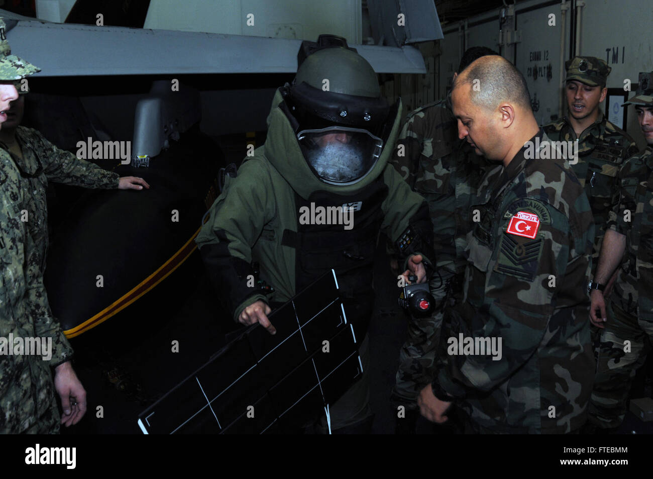 Explosive ordnance disposal mobile unit 12 hi-res stock photography and ...