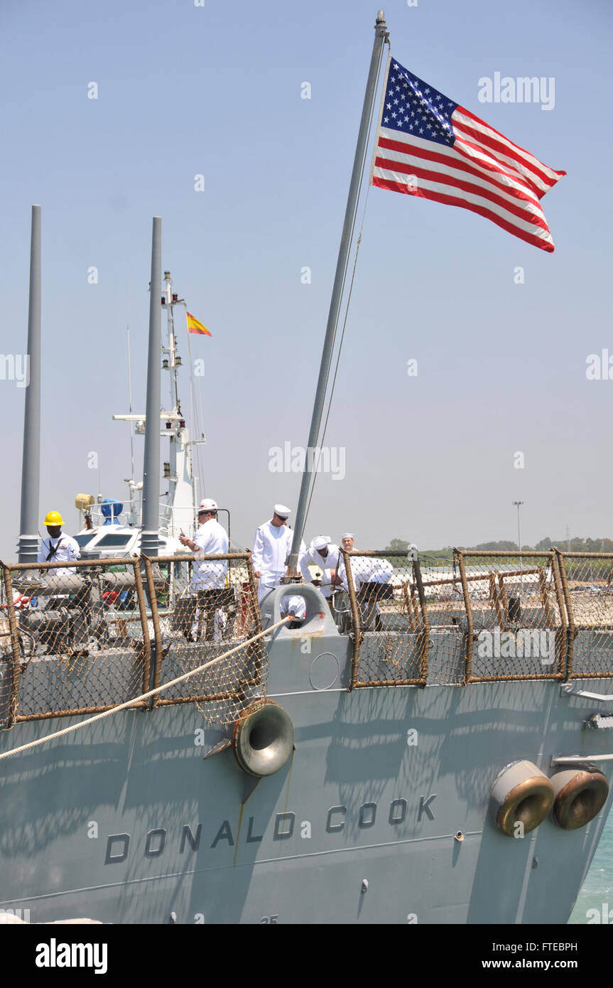 The USS Donald Cook (DDG 75), an Arleigh Burke-class guided-missile ...