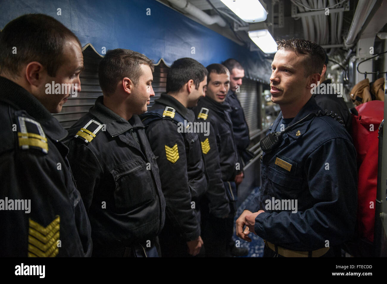 Chief Damage Controlman Joseph Thomas instructs Bulgarian Naval Academy ...