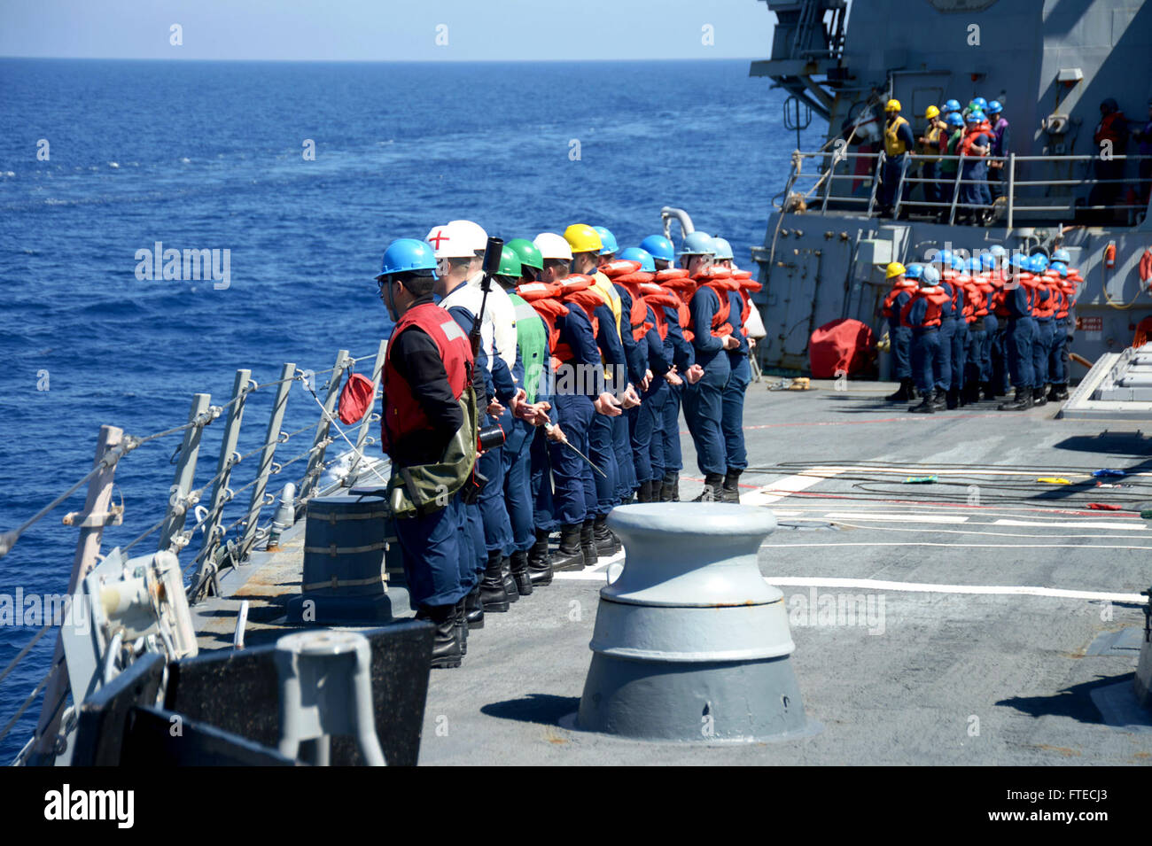 Navy military formation hi-res stock photography and images - Alamy