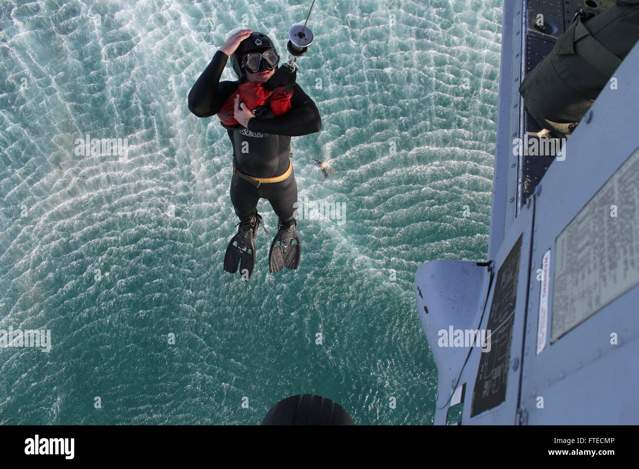 Explosive ordnance mobile unit 8 eodmu 8 hi-res stock photography and ...