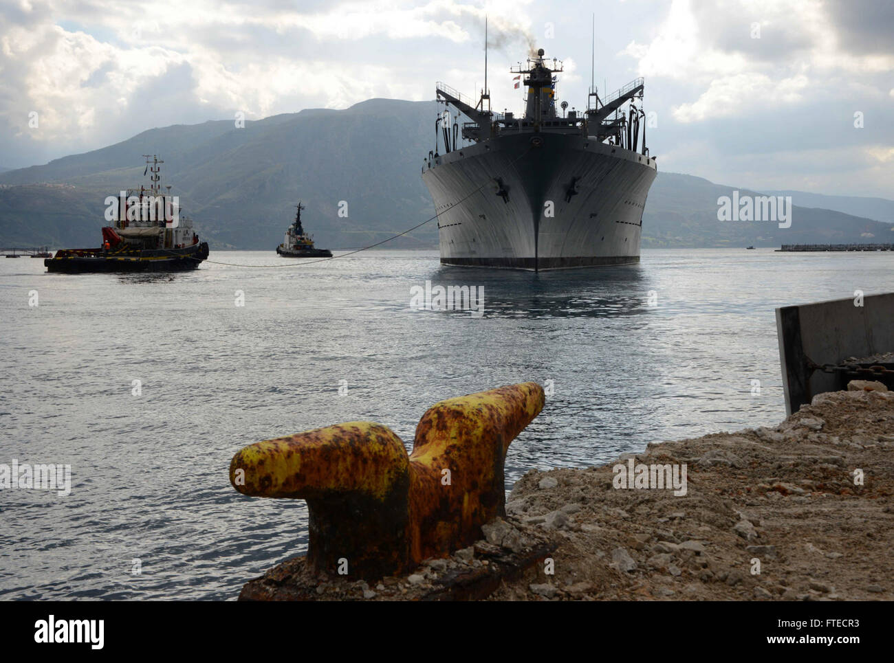 The USNS John Lenthall (T-AO 189), a Henry J. Kaiser-class fleet ...