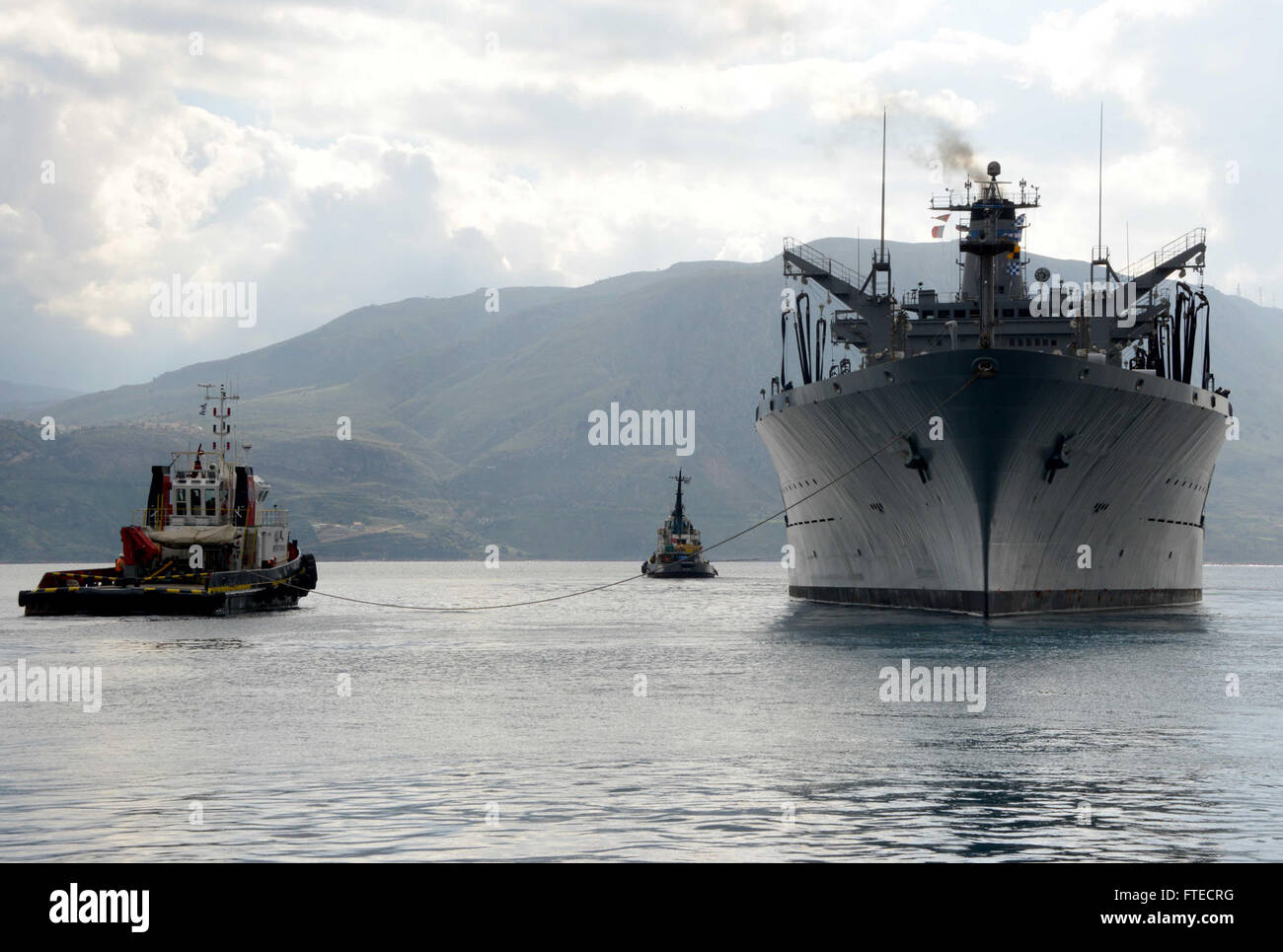 The USNS John Lenthall (T-AO 189), a Henry J. Kaiser-class fleet ...