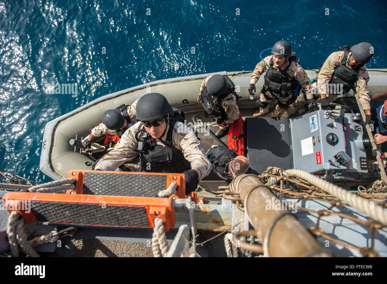 Cryptologic technician collection 2nd class hi-res stock photography ...