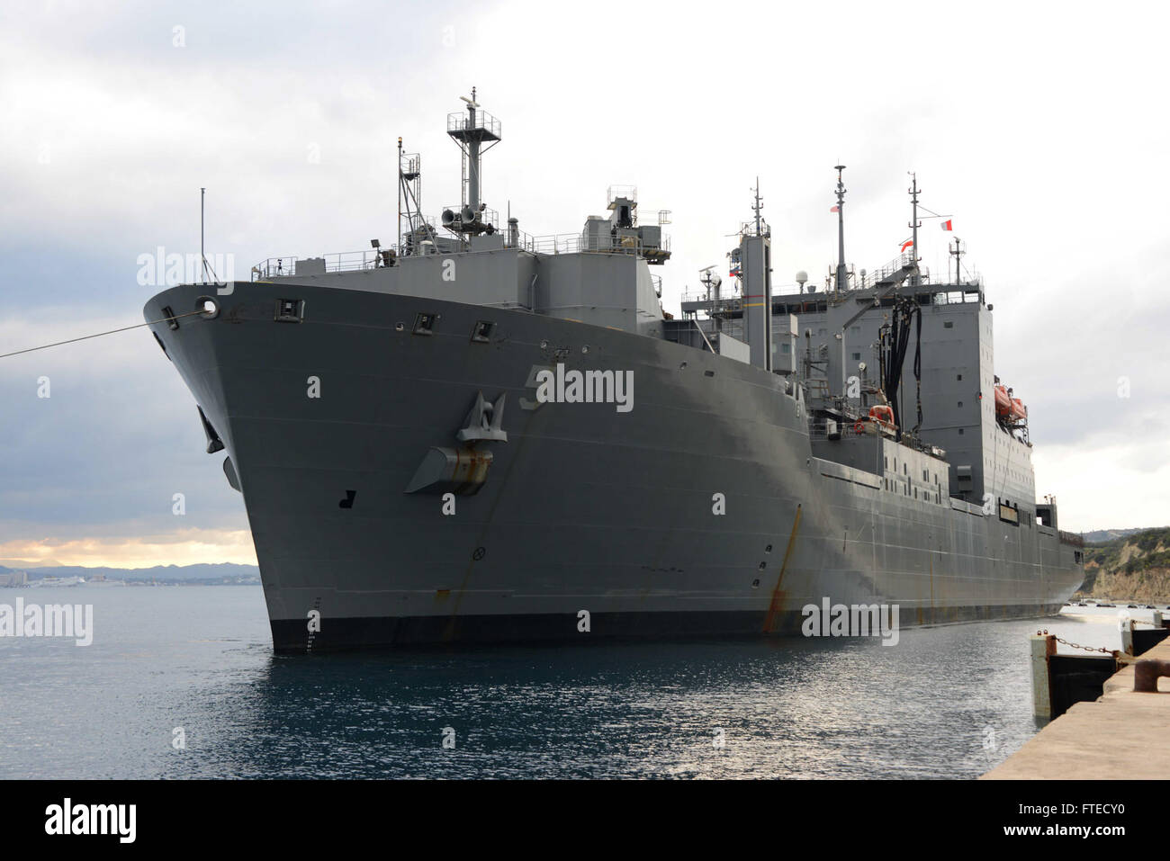 The USNS Robert E. Peary (T-AKE-5), a Lewis and Clark-Class dry cargo ...