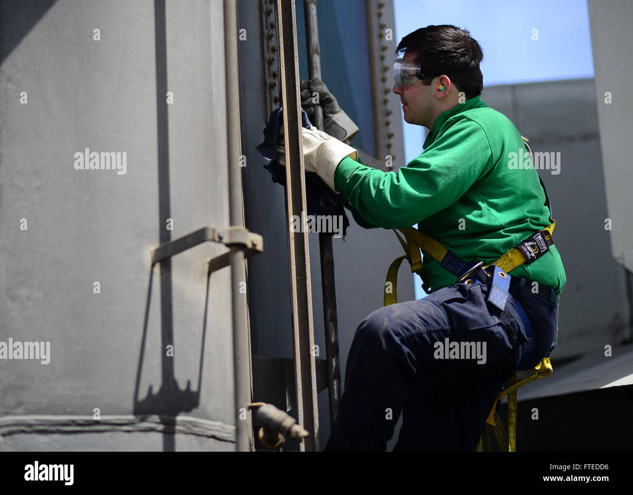 U s navy interior communications electrician hi-res stock photography ...