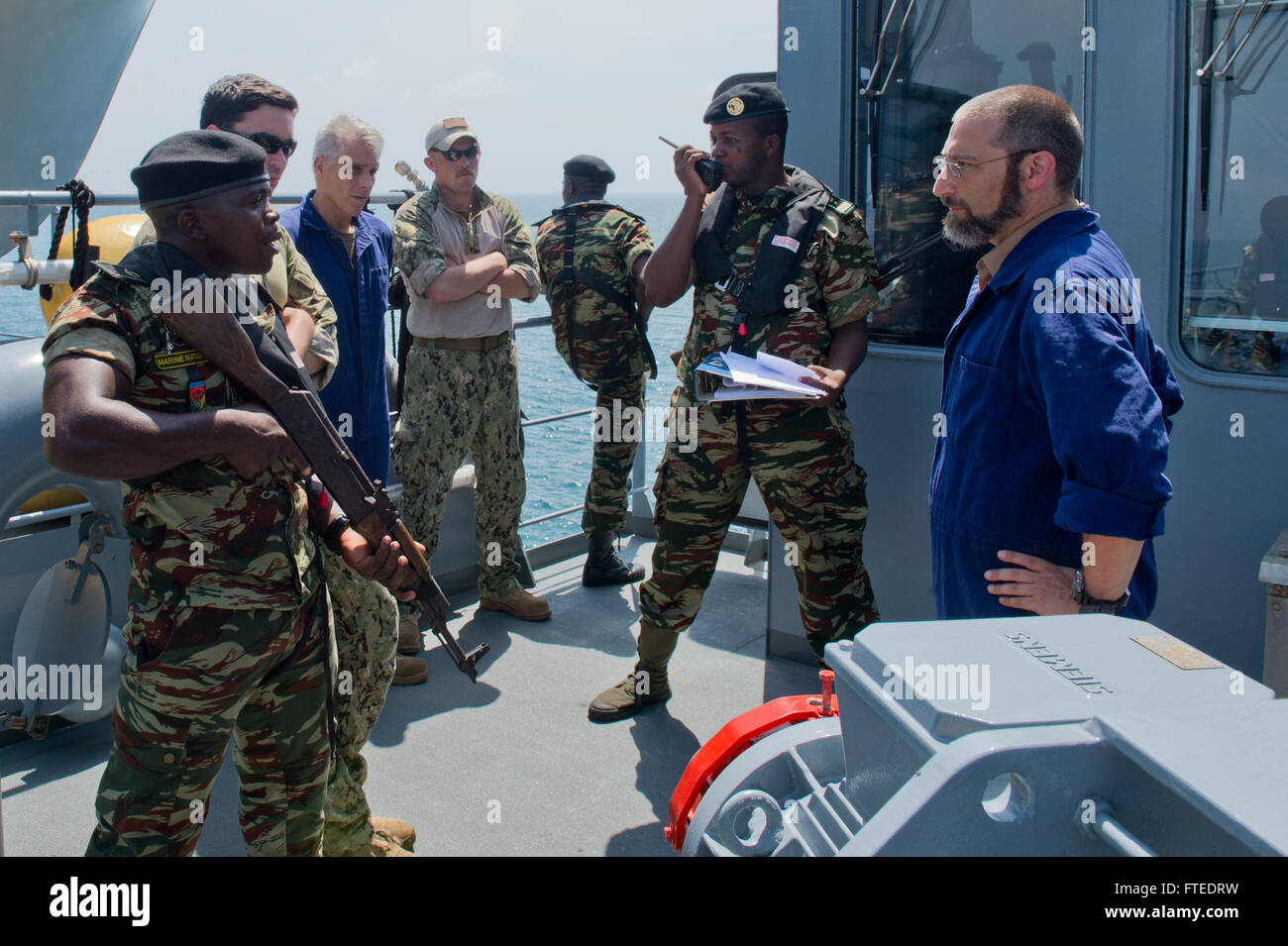 Multinational force and observers hi-res stock photography and images ...