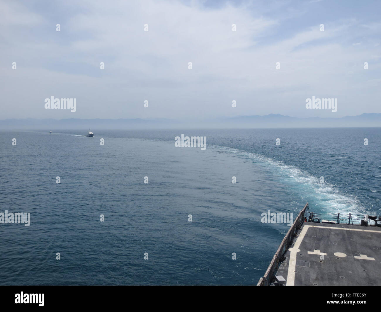The USS Taylor (FFG 50), a guided-missile frigate, participates in ...