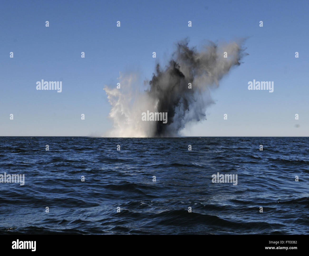 Sea mine world war i hi-res stock photography and images - Alamy