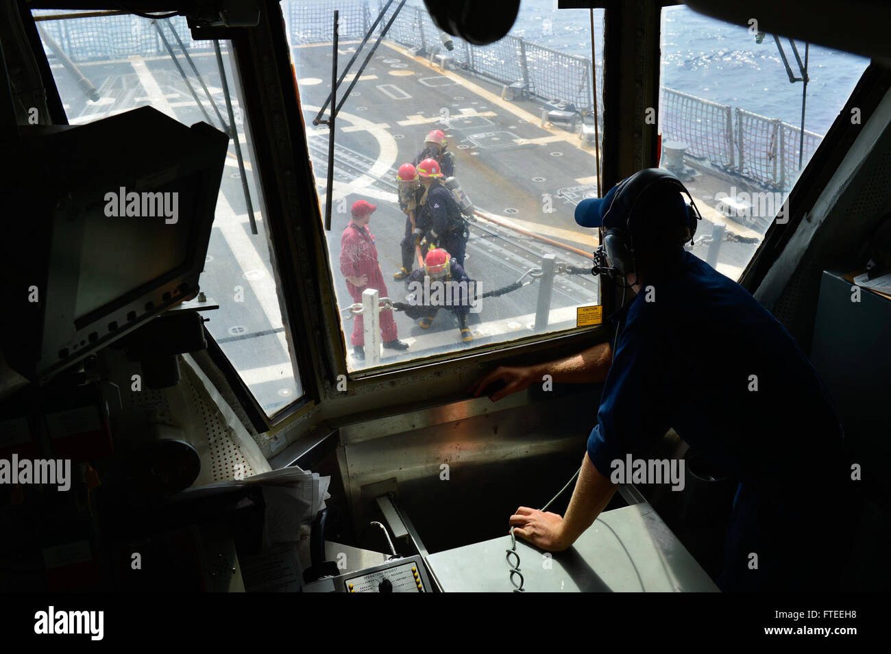 Flight deck fire drill hi-res stock photography and images - Alamy