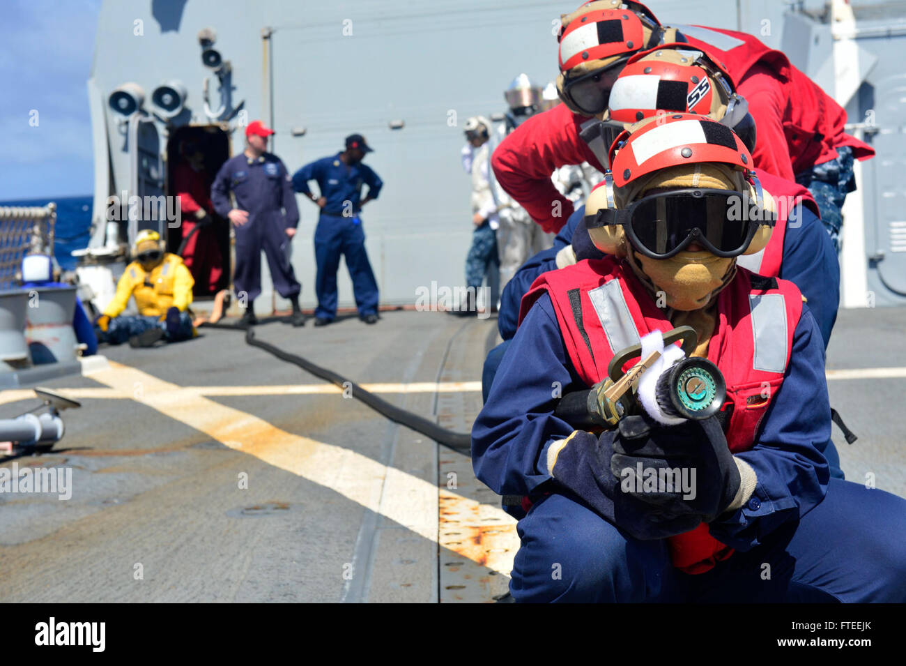 Damage control training drill hi-res stock photography and images - Alamy