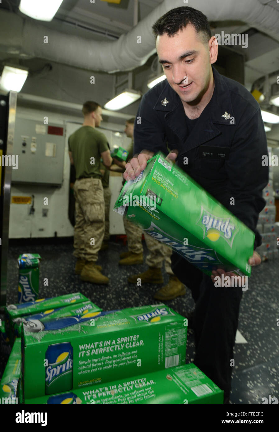 Operation specialist aboard uss hi-res stock photography and images - Alamy