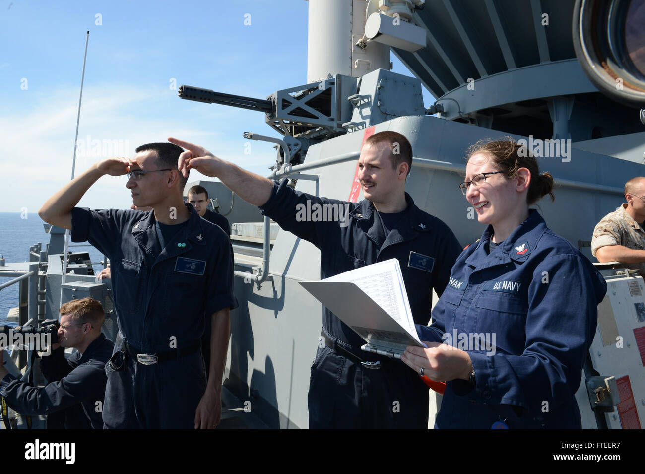 U s navy intelligence specialist 3rd hi-res stock photography and ...