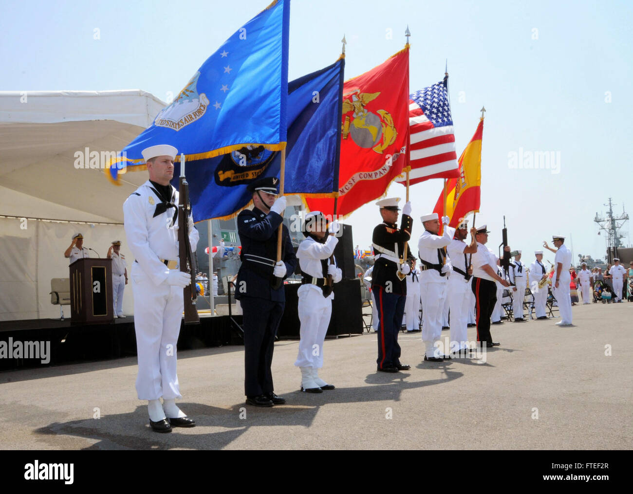 The U.S. Navy destroyer USS Ross (DDG 71) arrives at Naval Station Rota ...