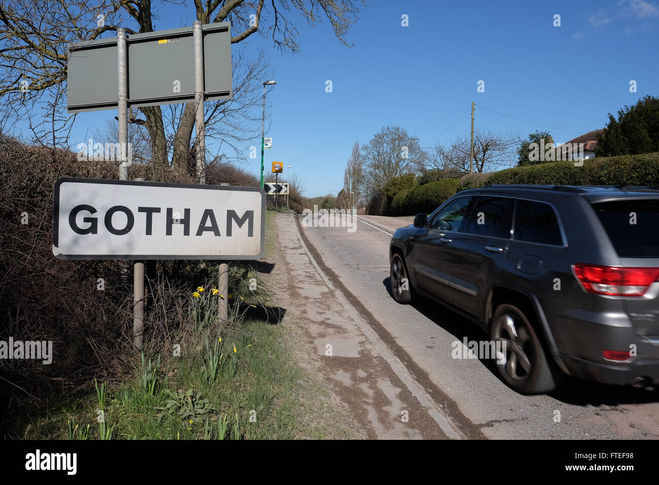 gotham village sign in nottinghamshire Stock Photo - Alamy