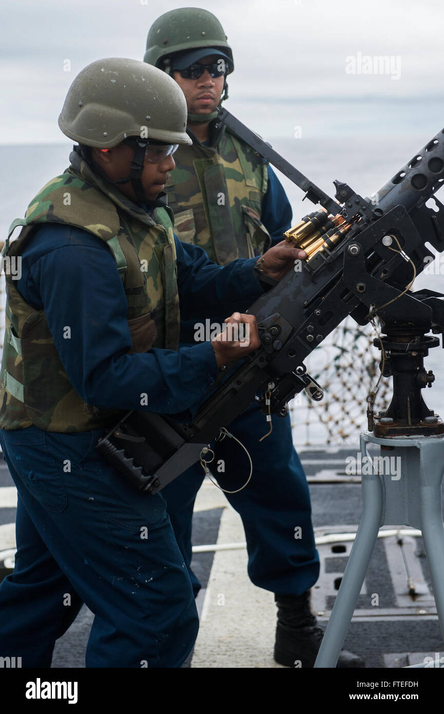 Crew served weapons shoot hi-res stock photography and images - Alamy